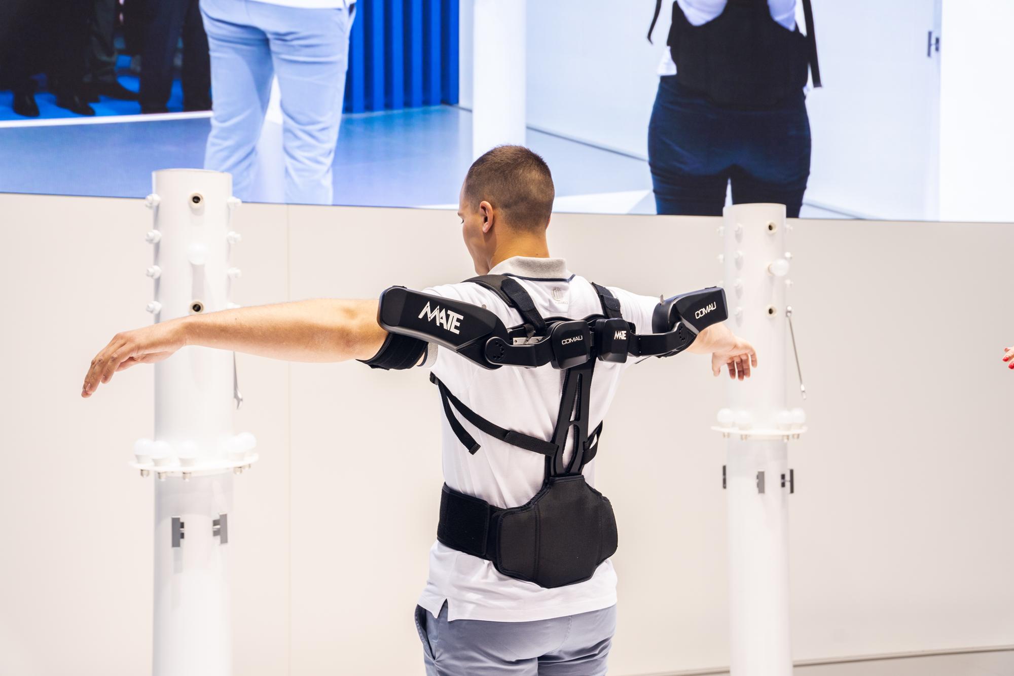 Experience Mate exoskeleton Comau, "Fit for Workers" - The Industrial ...